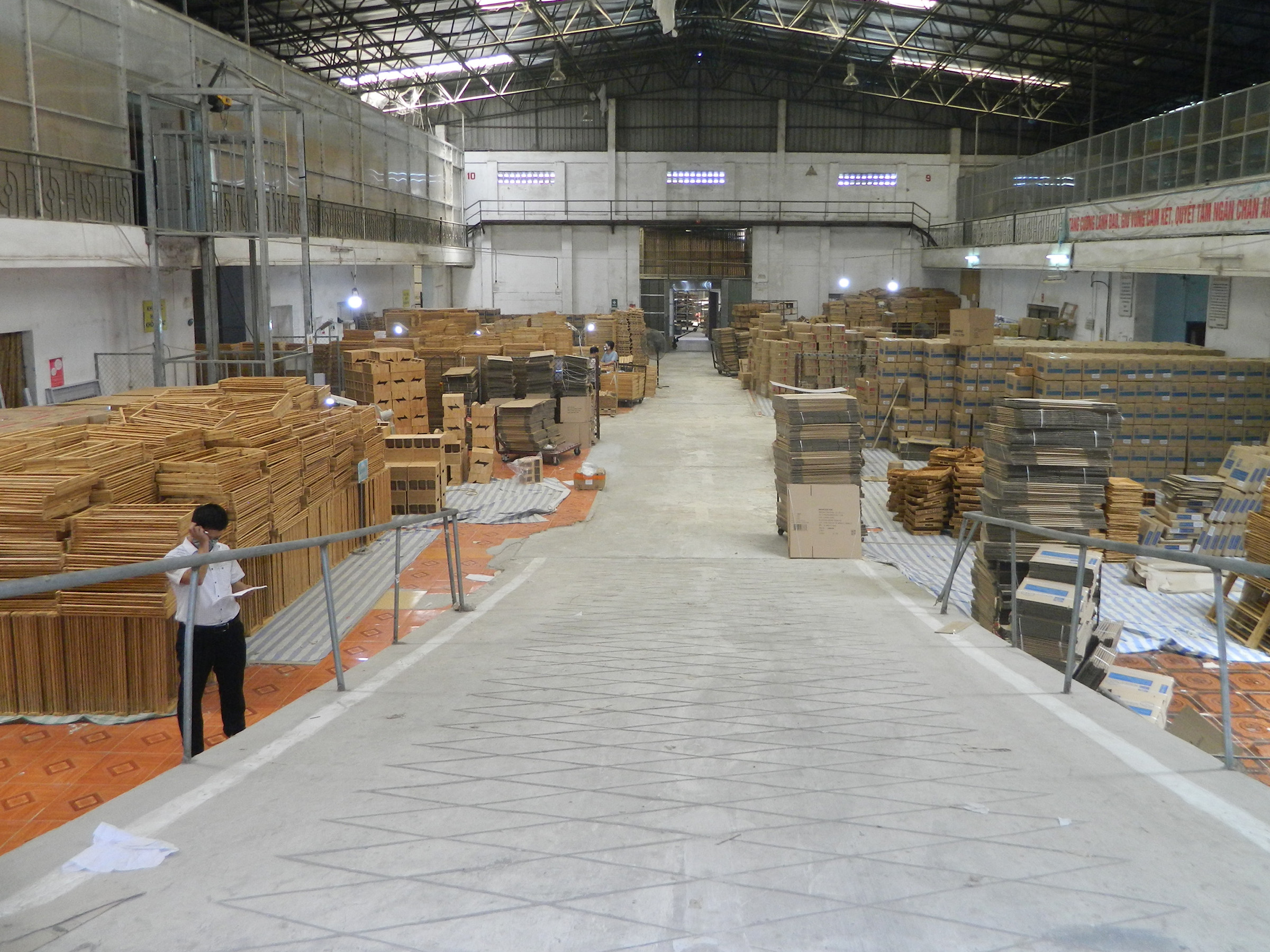 WORKSHOPS & WAREHOUSES